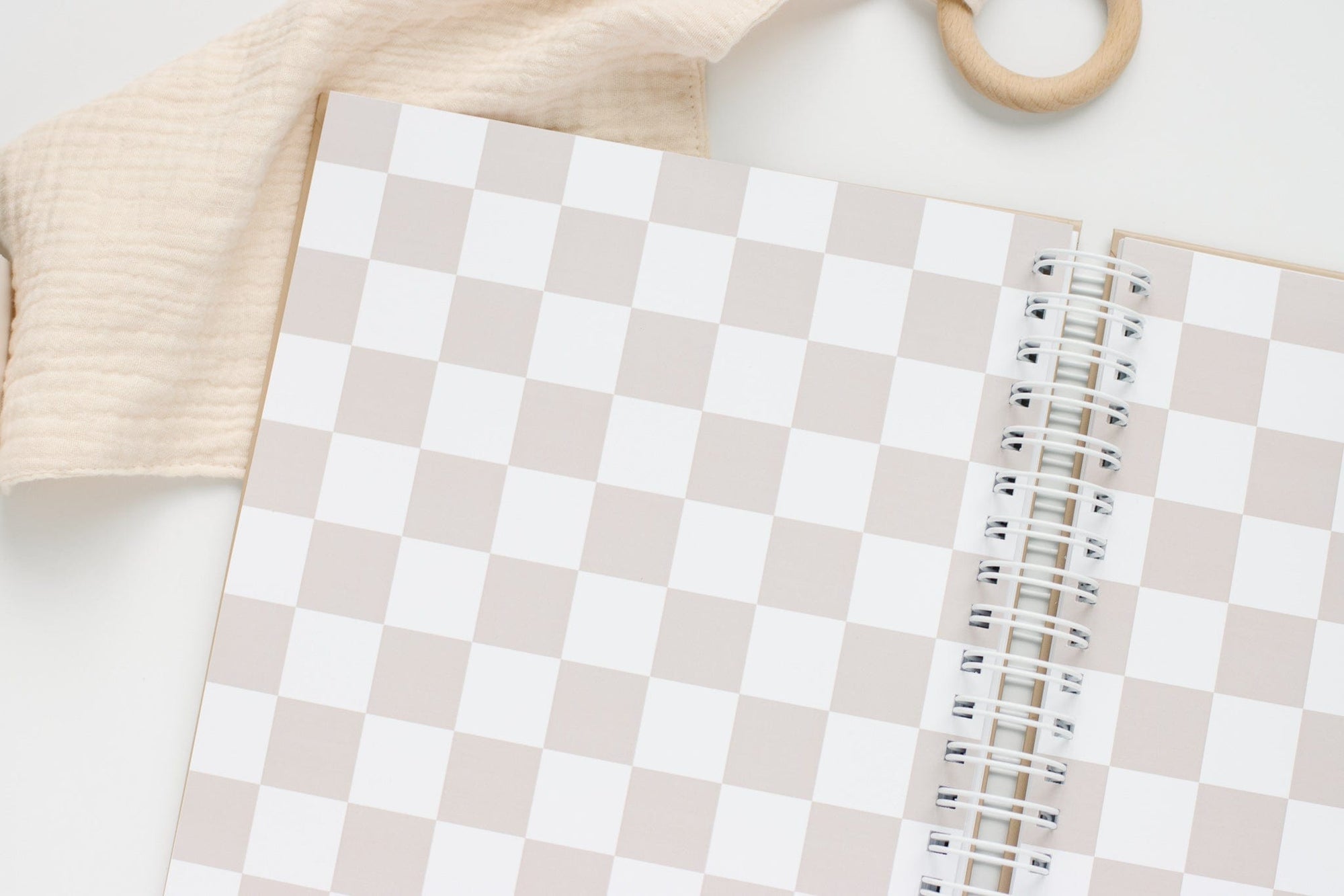 Checkerboard Baby Book - Newborn keepsake journal